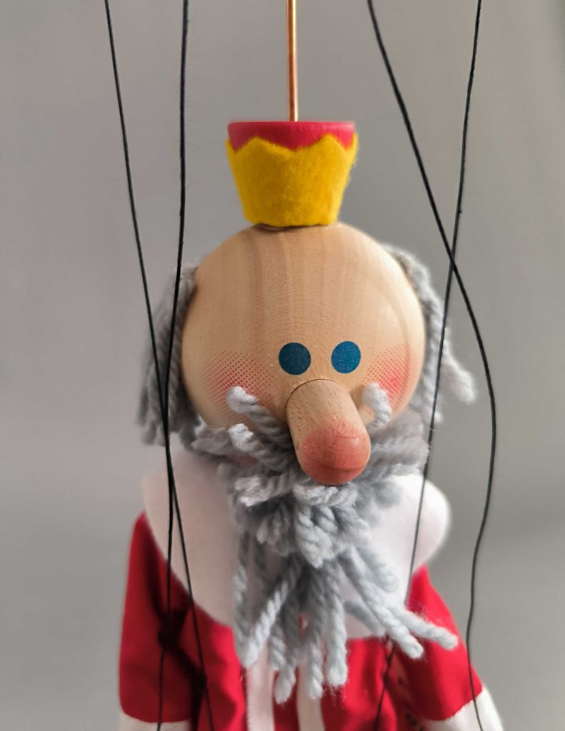 Wise King - Guarantee of Justice | AxaMarionettes