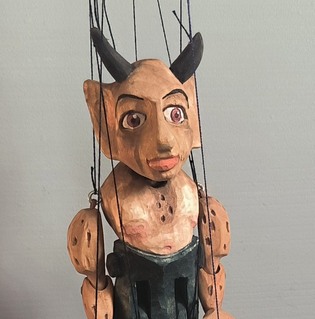 Artistic Wooden Marionettes | AxaMarionettes